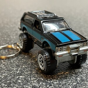 Chevy S10 Blazer 4x4 Keychain Offroad Black / Blue Hot Wheels Matchbox ...