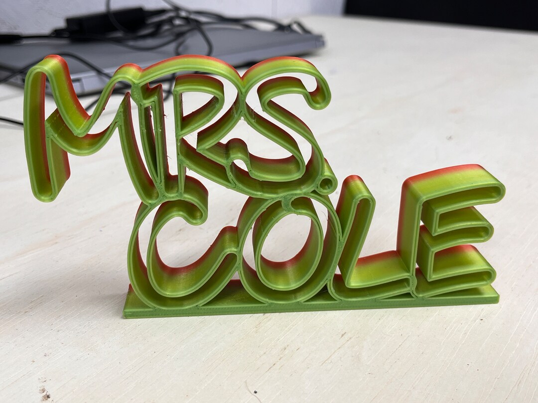 Personalized Desk Tag / Name Tag 3D Printed - Etsy
