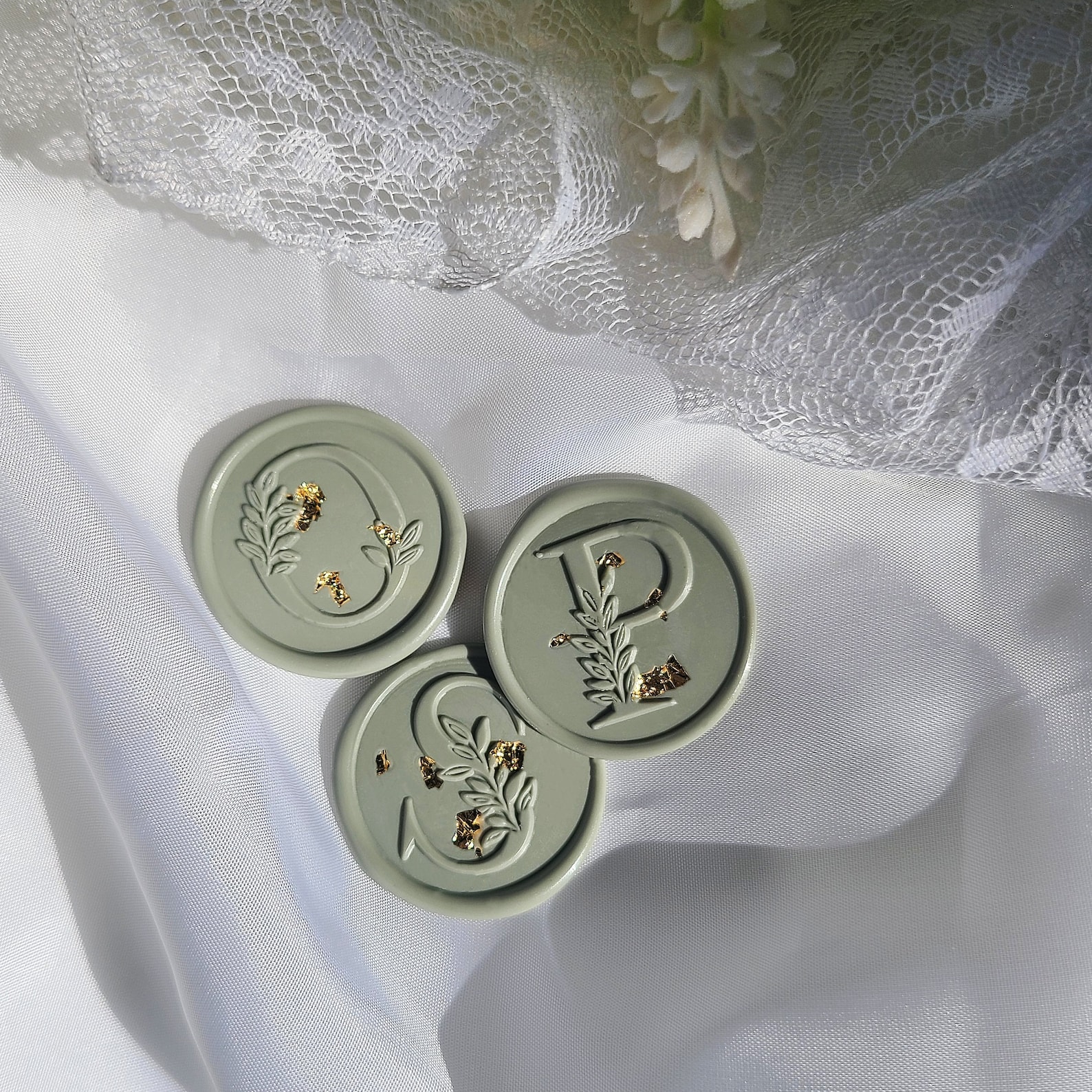 Single Initial Monogram Wax Seals With Gold Foil Flakes, Wedding ...