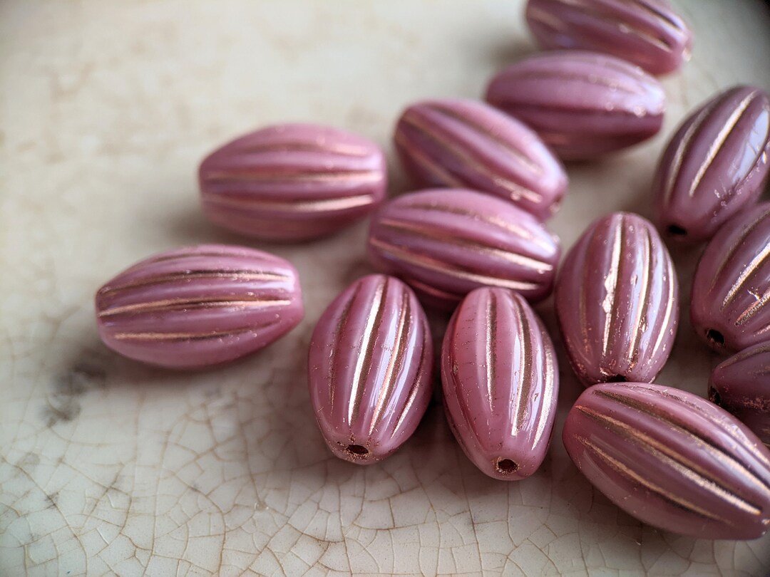 12pcs: Thulian Pink With Copper Wash 14x8mm Olive Pit, Czech Glass ...
