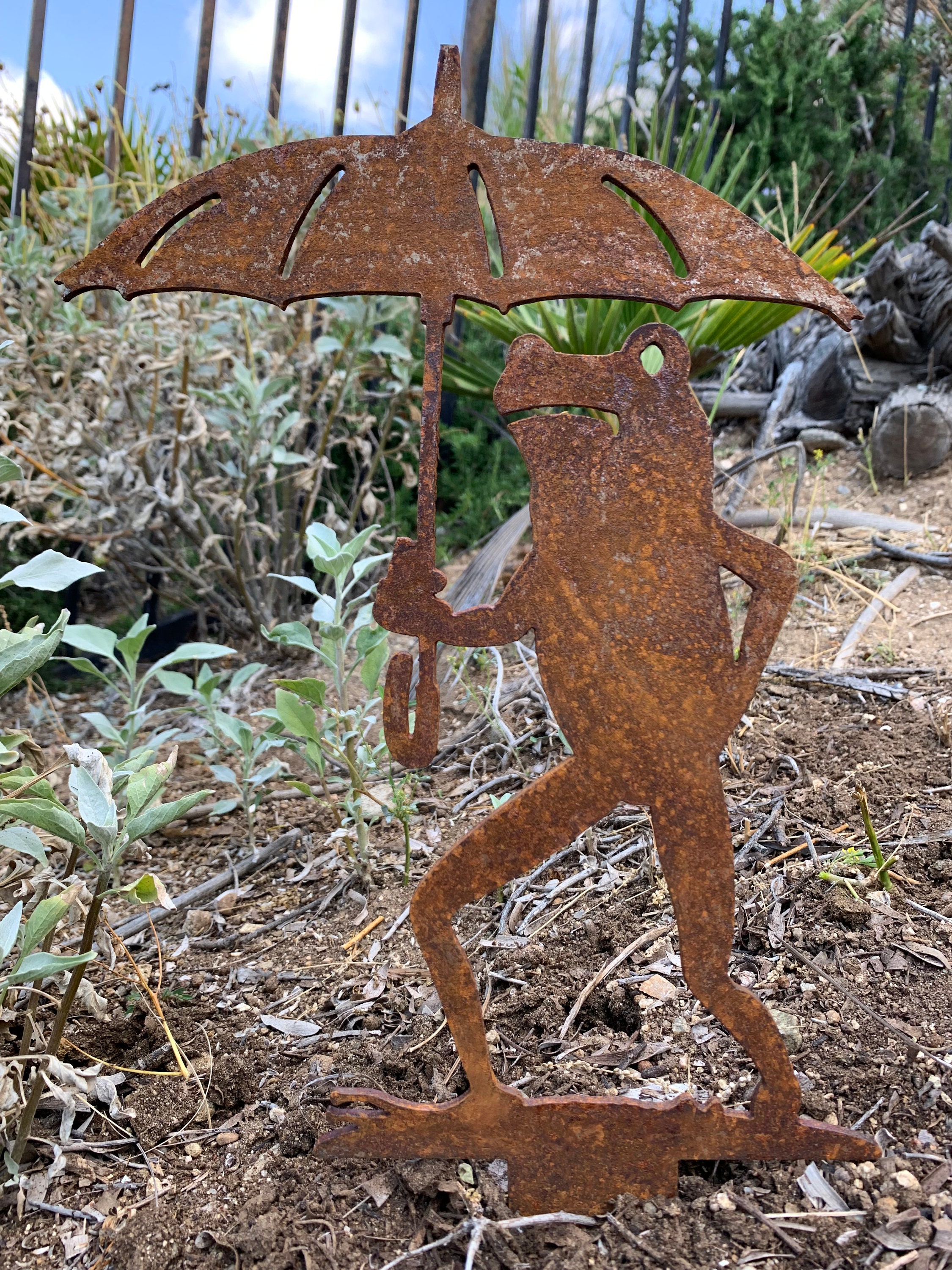 Rustic Rusty Metal Frog With Umbrella / Garden Stake / Frog Garden Gift ...