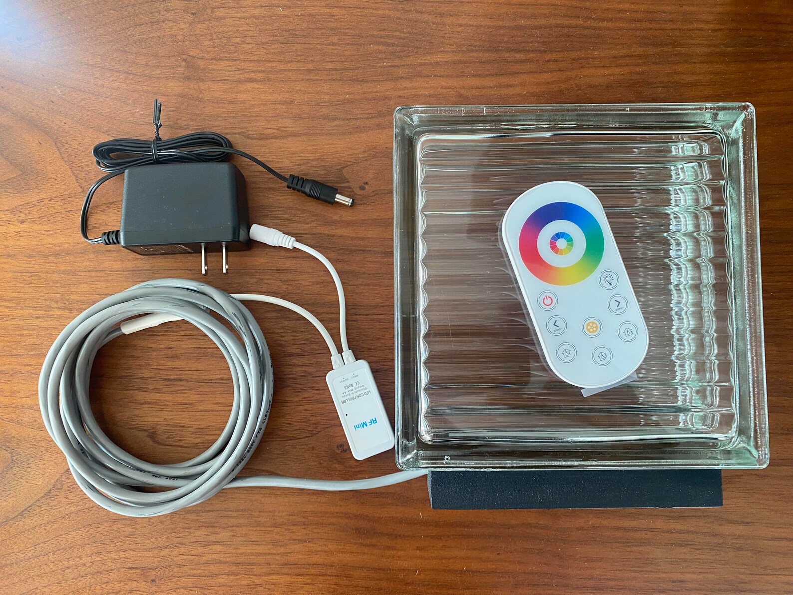 Minimalist Vintage Glass Block LED Table Lamp - Etsy Canada