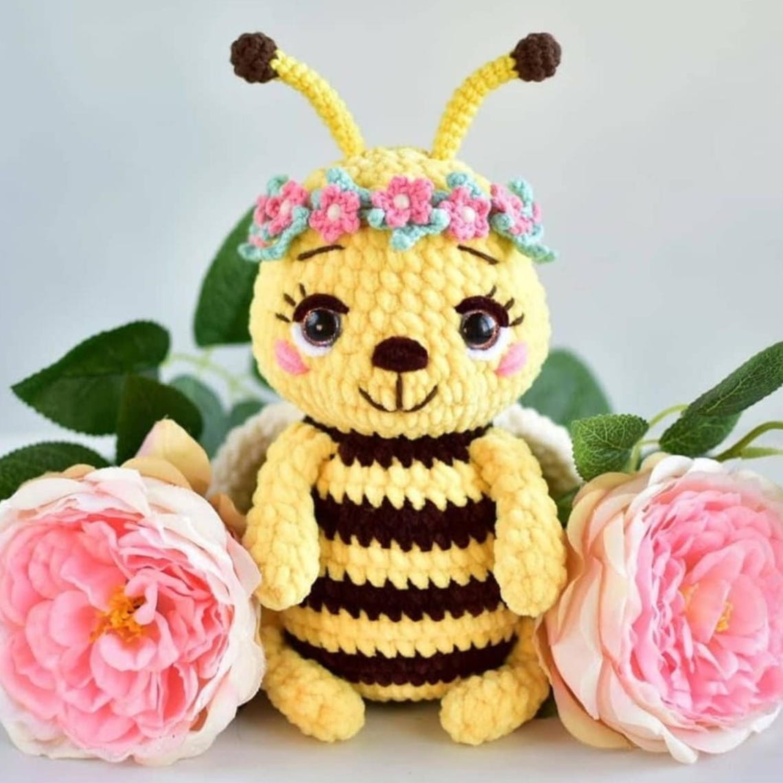 Bee Amigurumi Crochet Pattern: Zhuzha Bumblebee Toy (PDF Pattern ...