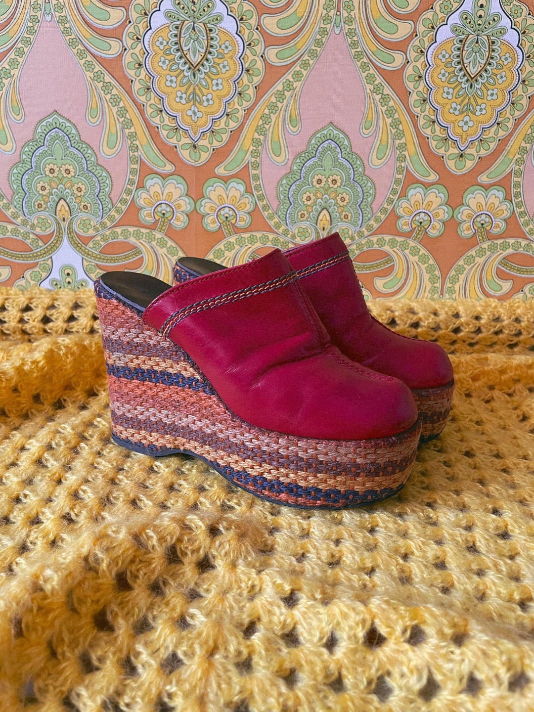 70s Shoes / Clogs With Platform Made of Red Leather size UK 5.5 / EU 38 ...