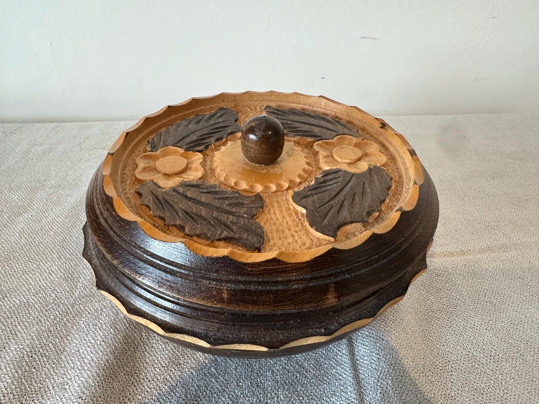 Vintage Carved Wooden Round Box With Lid – Floral & Leaf Motif – 16x8cm ...
