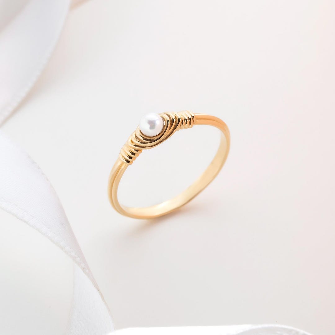 Single Pearl Ring in 14K Gold Solid Gold Pearl Solitaire Ring Simple ...