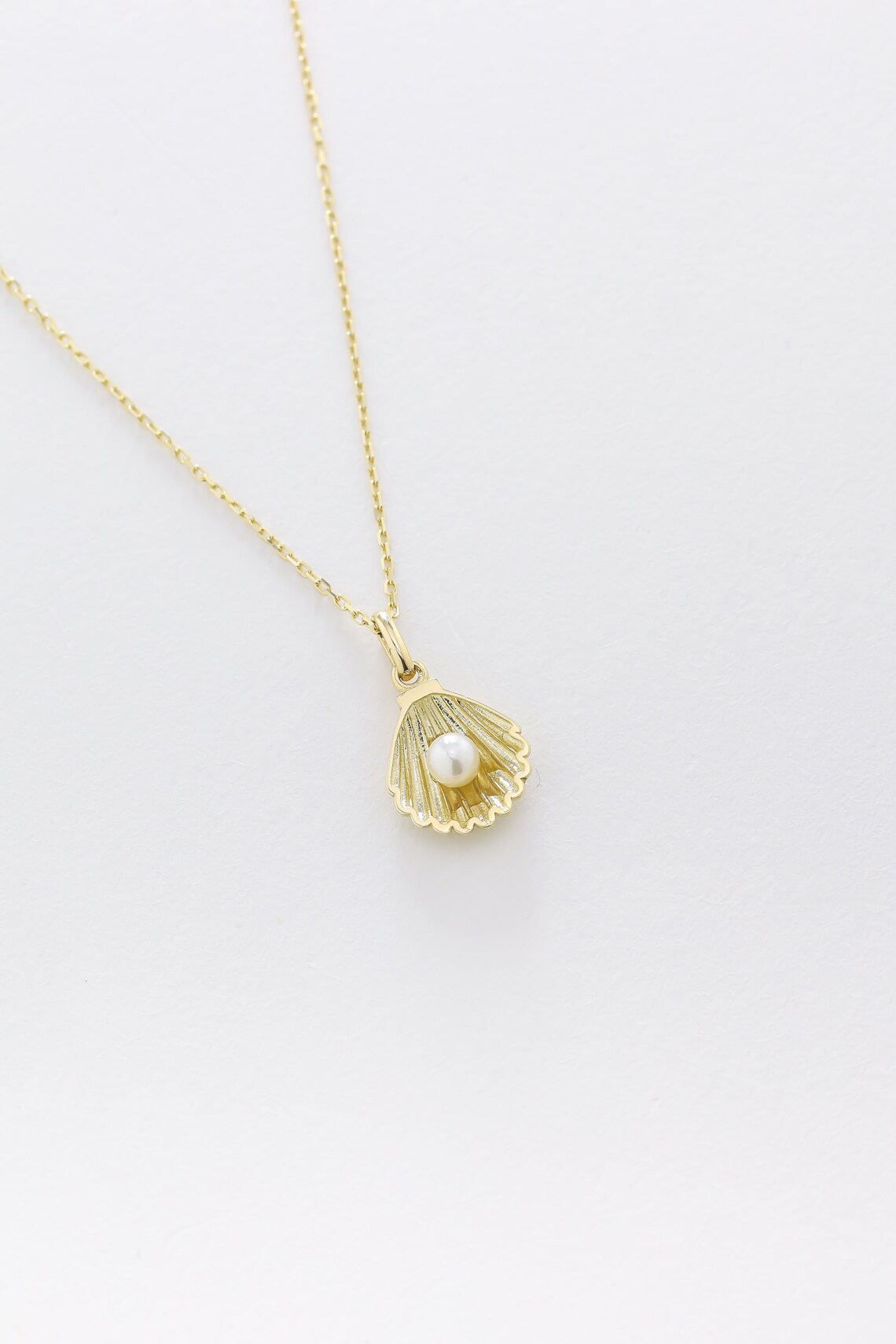 Elegant 14K Solid Gold Oyster Pearl Necklace, Dainty Oyster Single ...