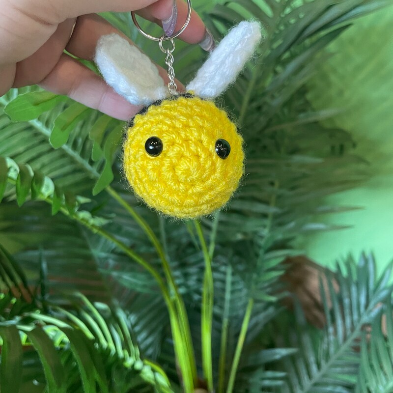 Bumble Bee Keychain - Etsy