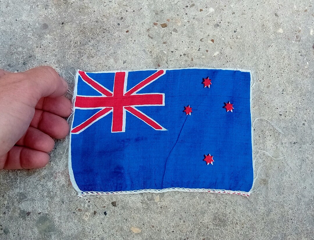 WW2 Parachute Silk (nylon) Soldiers Kit Bag Flag - New Zealand Ensign ...