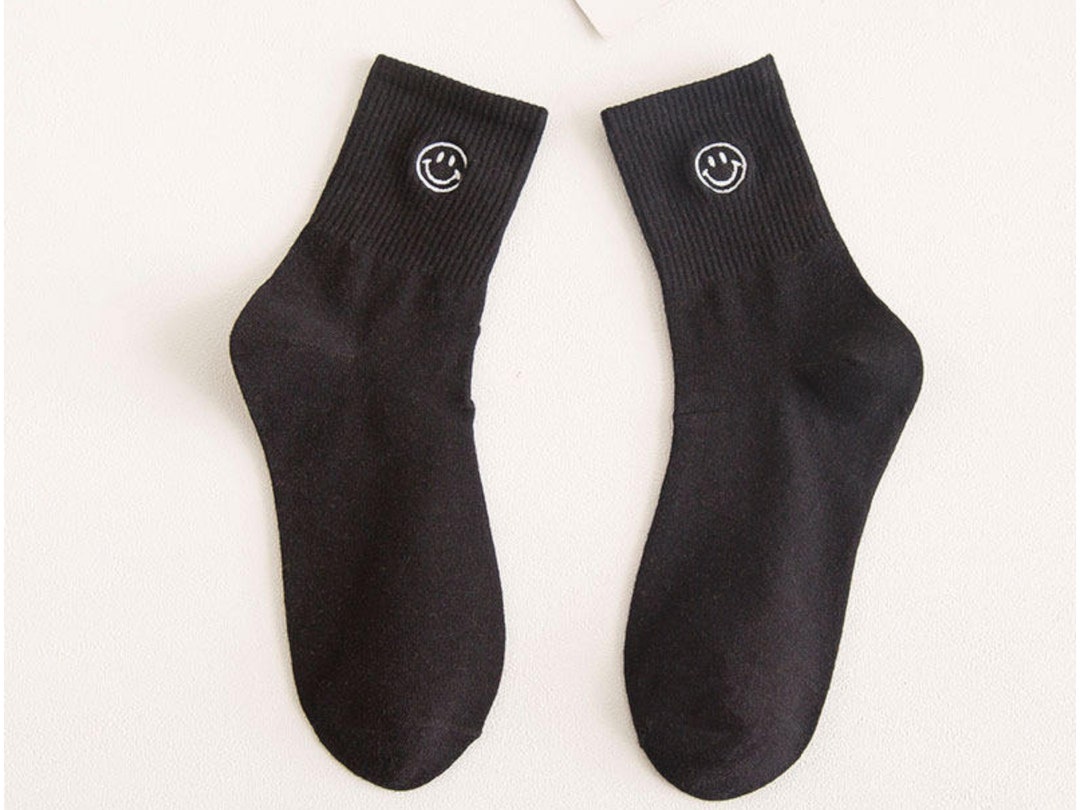 Happy Face Preppy Ankle Socks - Smiley Face Socks for Women and Teens ...