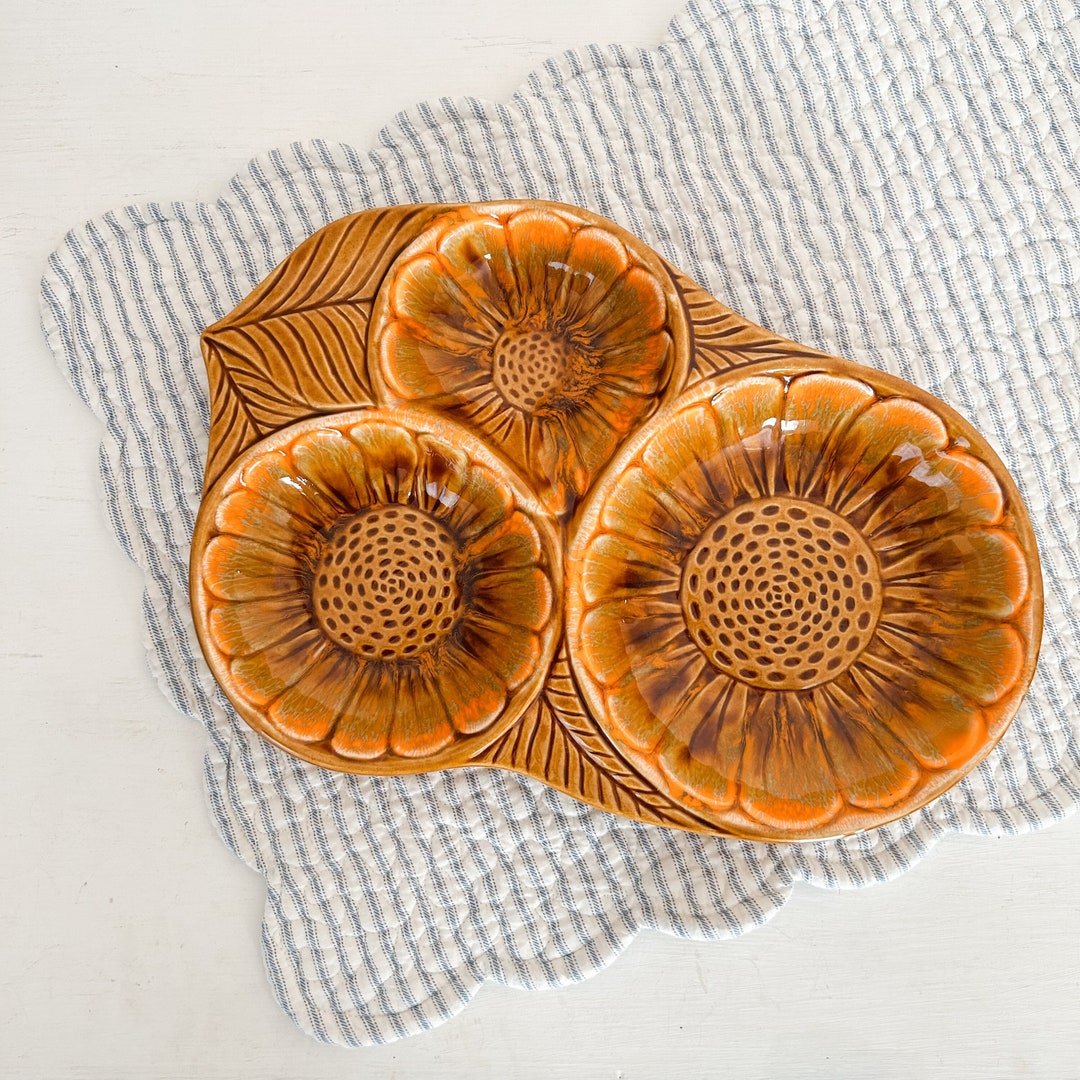 Vintage Ceramic Flower Snack Dish 70s Style Flower Ceramics Retro ...