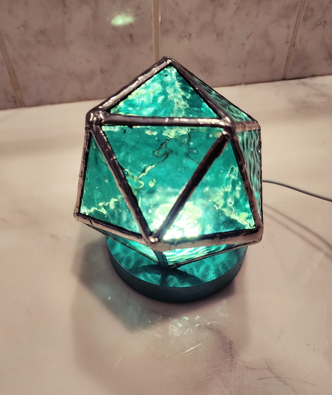 D20 Isohedron Stained Glass LED Lamp - Etsy