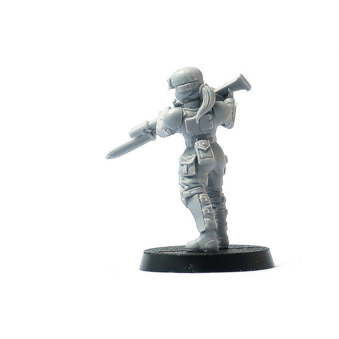 Grimdark Female Soldiers in Melee, Miniature Set, 28mm Resin Army Girls ...