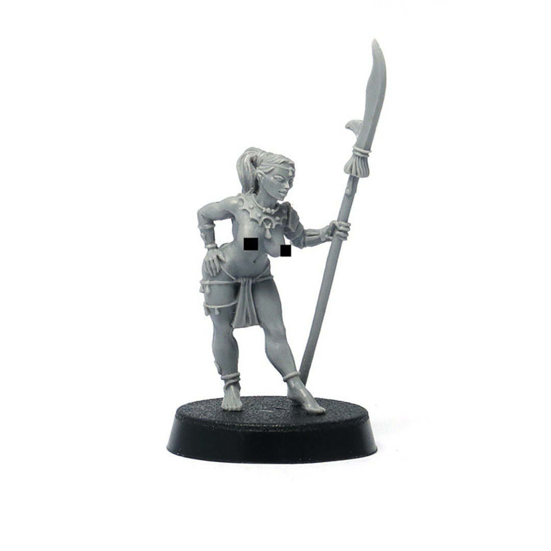 Female Elf Rogue Miniature, 28mm Resin - Etsy