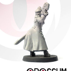 Grimdark Female Captain Miniature, 28mm Resin Guard Woman - Etsy