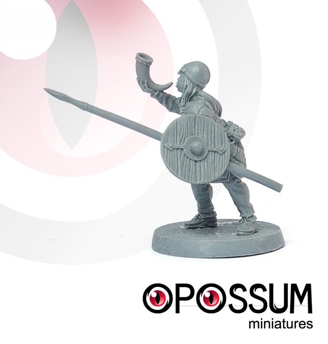 Trumpeter Viking Shield Maiden Miniature, 28mm for SAGA - Etsy