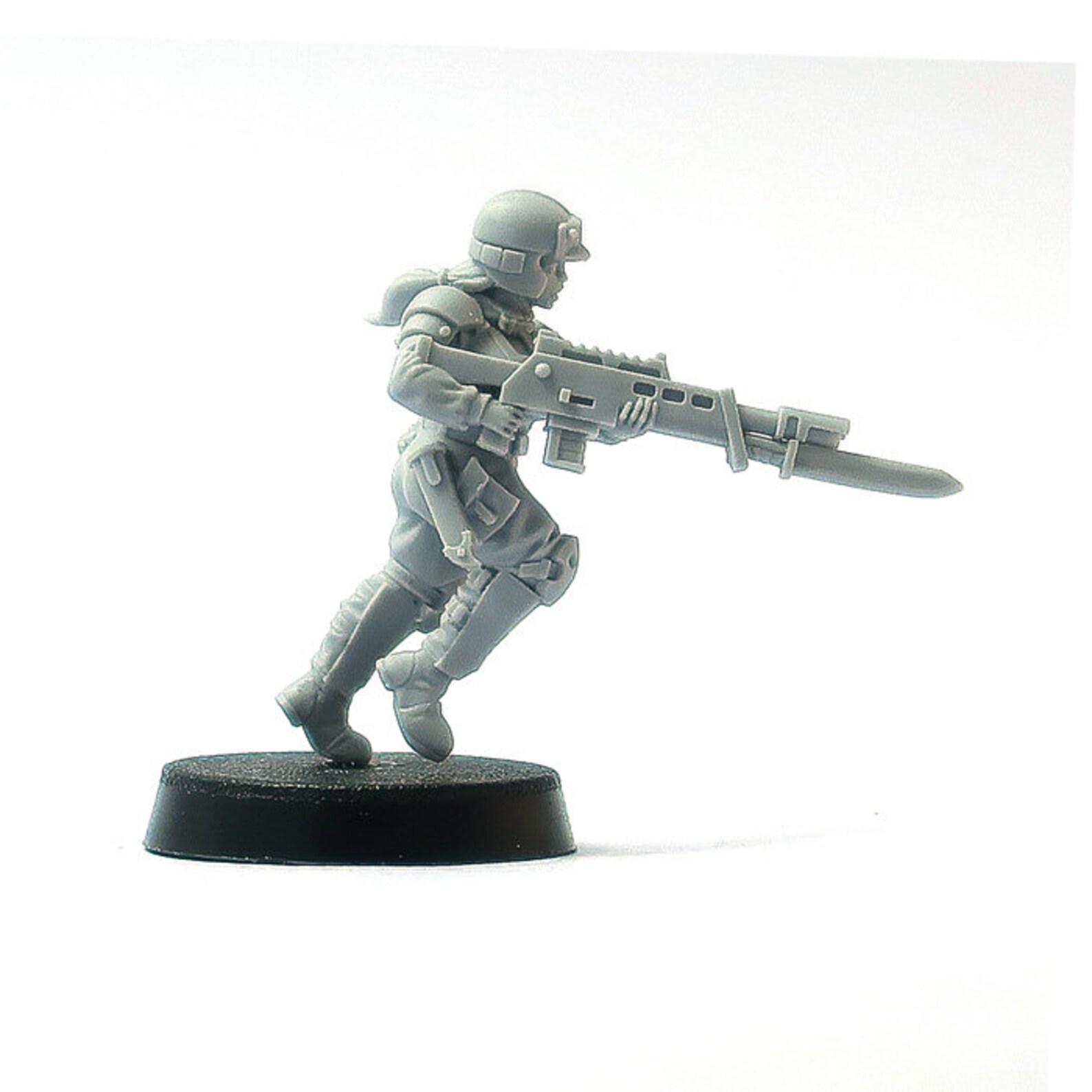 Grimdark Female Soldiers in Melee, Miniature Set, 28mm Resin Army Girls ...
