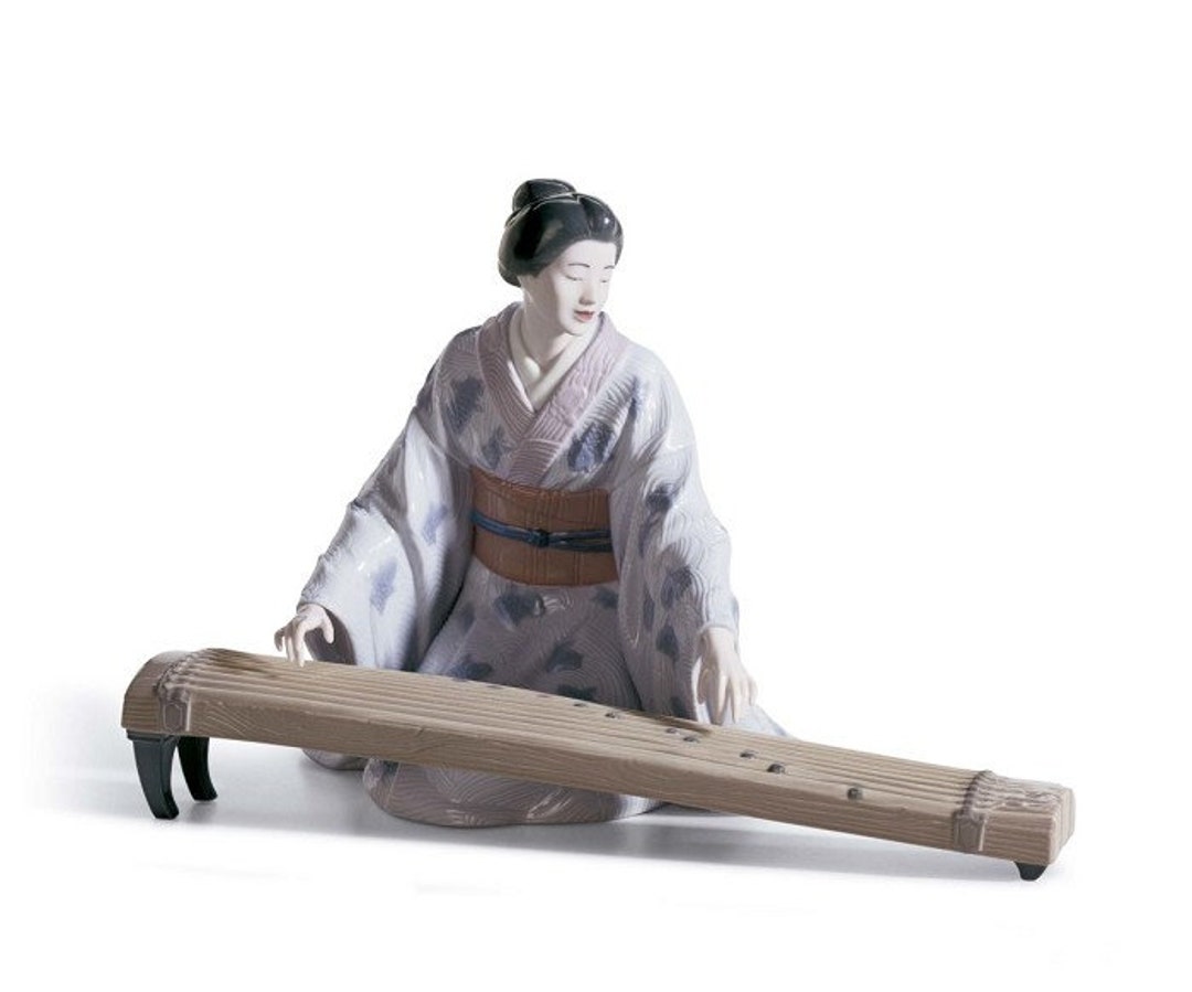 Lladro 01008223 Koto Player - Etsy