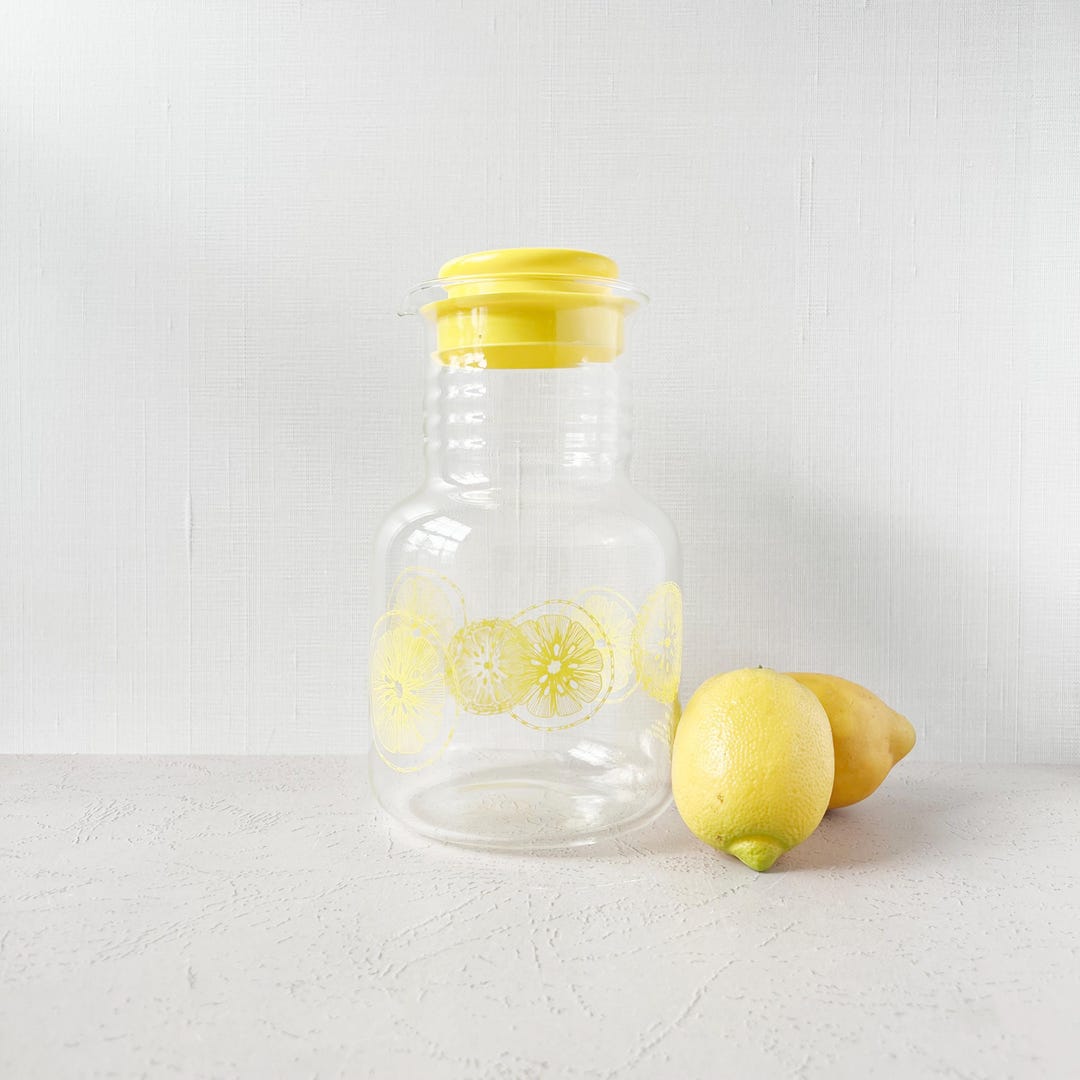 Vintage PYREX 1.5 L 3515 Yellow Lemon Slices Glass Pitcher - Etsy