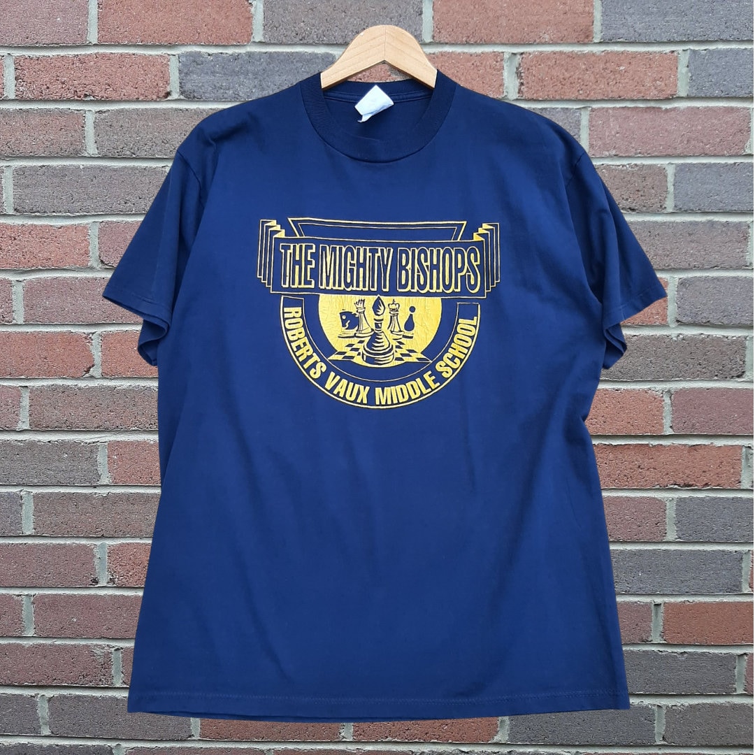 1990s Mighty Bishops Chess Team T-shirt. Large. True Vintage - Etsy
