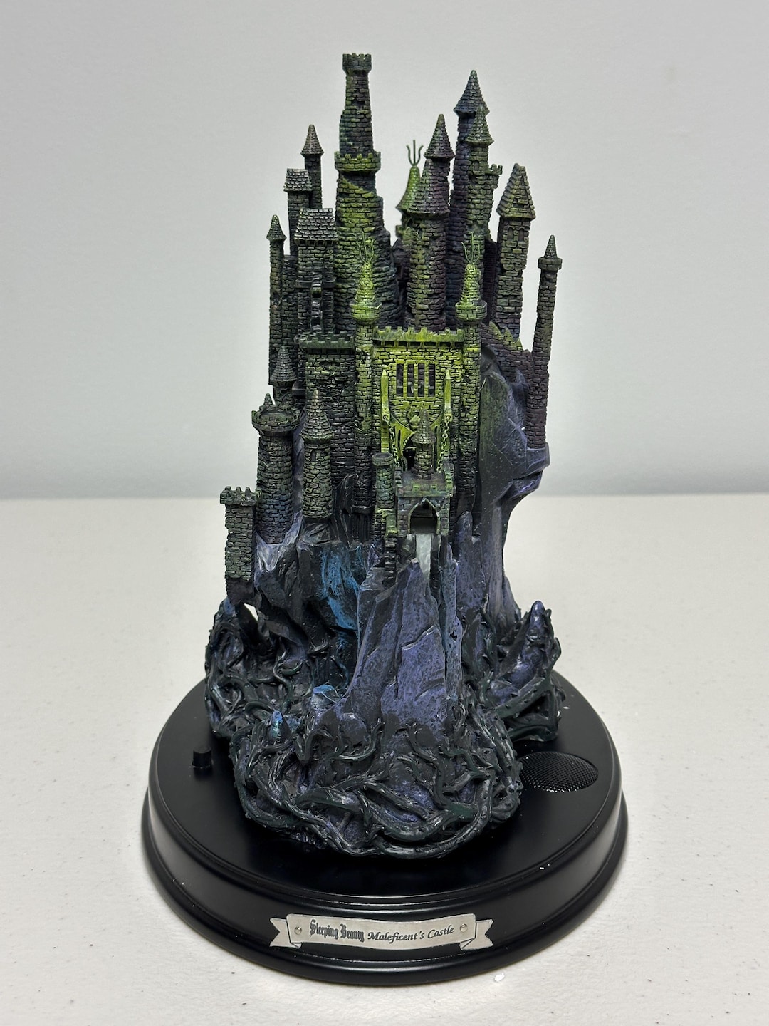 Disney WDCC Sleeping Beauty Maleficent's Castle forbidden Fortress ...