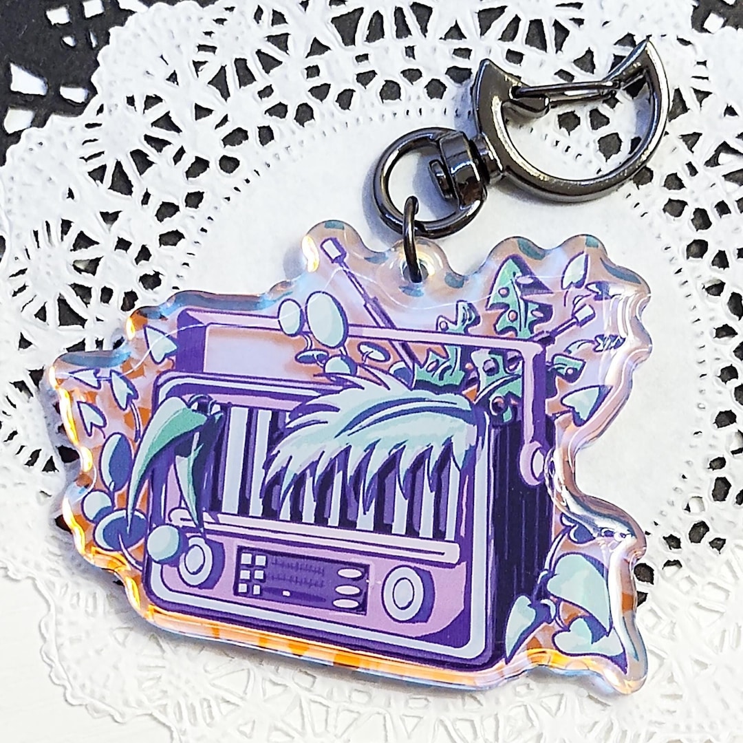 Vintage Radio Holographic Keychain | Lo-fi Retro Radio Bag Charm ...