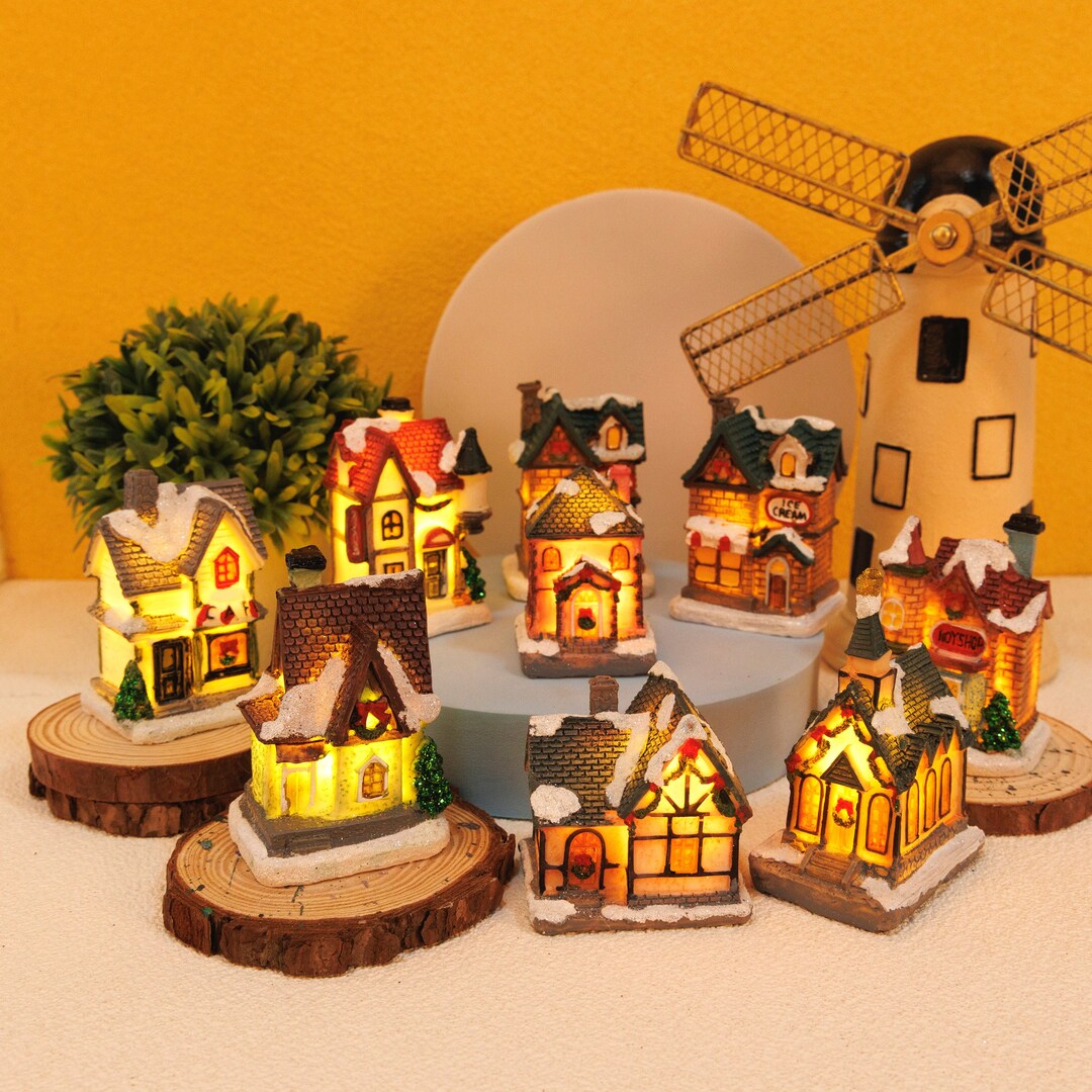 Light up House Warm LED Light up Christmas House Miniature Doll House ...