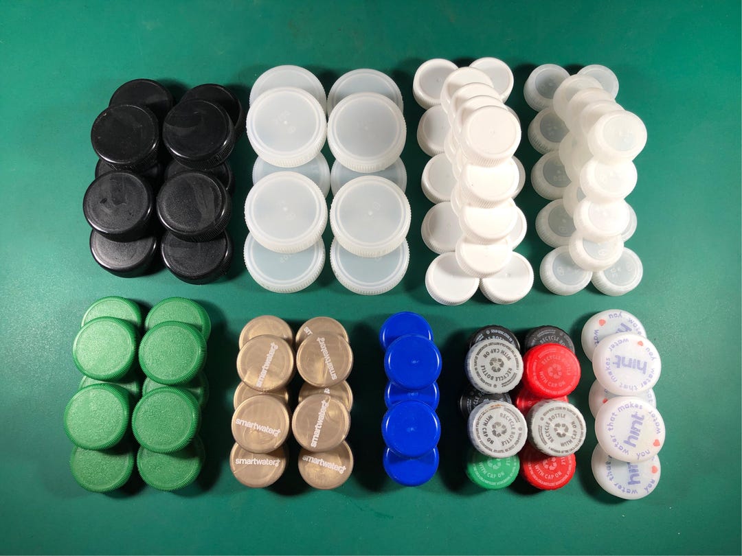 Bottle Caps 100 Lot Used Assorted Plastic Water Bottle Caps Craft ...