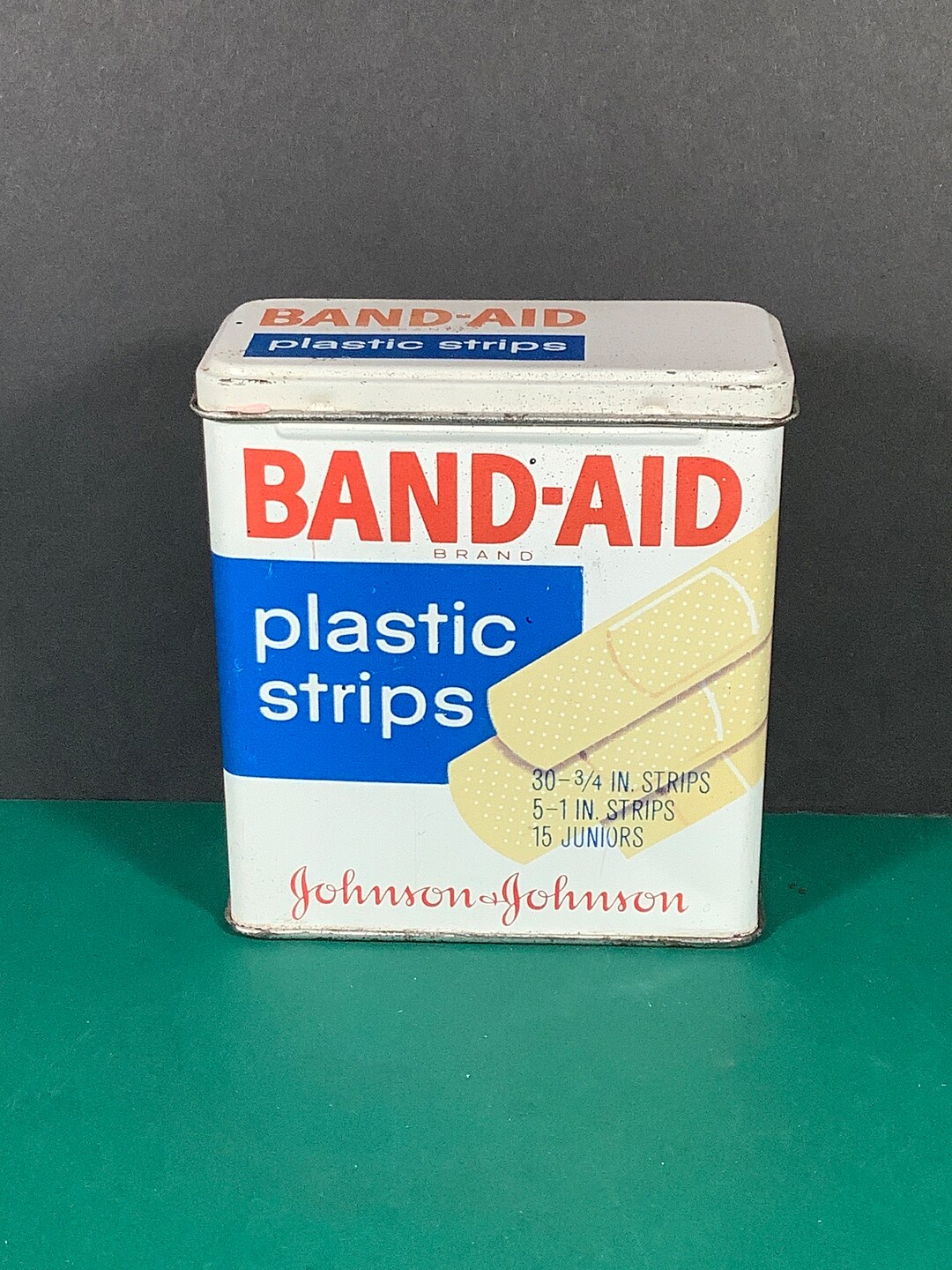 Band-aid Johnson & Johnson Vintage Plastic Strips Bandages Empty Tin No ...