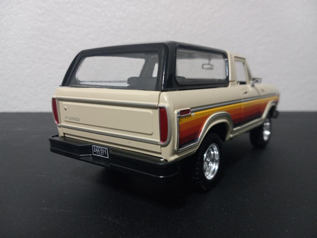 1978 Ford Bronco 1/24 Scale Diecast Model Car - Etsy