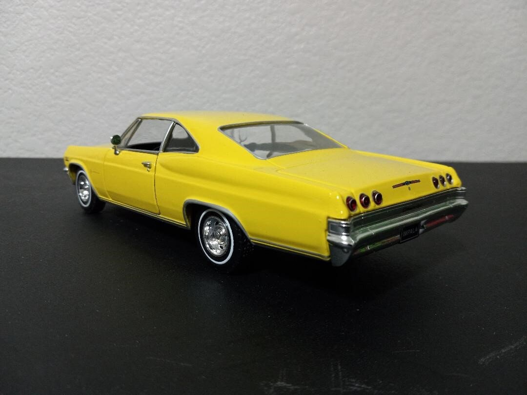 1965 Chevy Impala, 1/24 Scale Diecast Model Car - Etsy