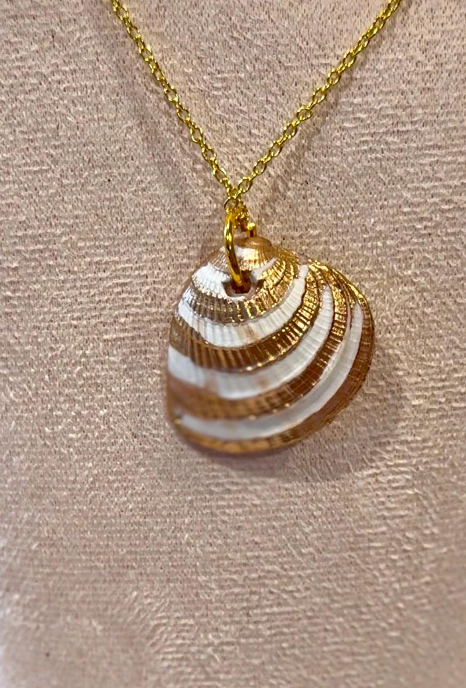 Clam Shell , Cross Barred Venus Necklace , Gold Leaf , Real Pearl/ Hand ...