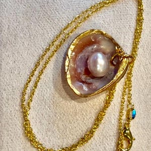 Clam Shell , Cross Barred Venus Necklace , Gold Leaf , Real Pearl/ Hand ...