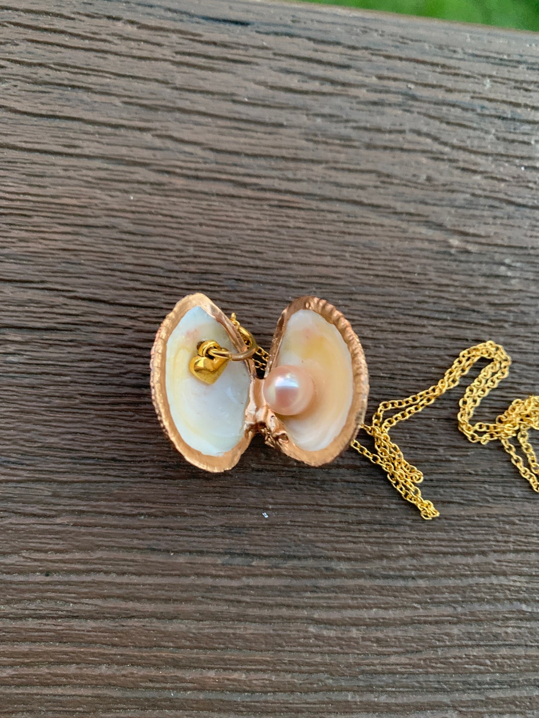 Clam Shell , Cross Barred Venus Necklace , Gold Leaf , Real Pearl/ Hand ...