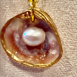 Clam Shell , Cross Barred Venus Necklace , Gold Leaf , Real Pearl/ Hand ...