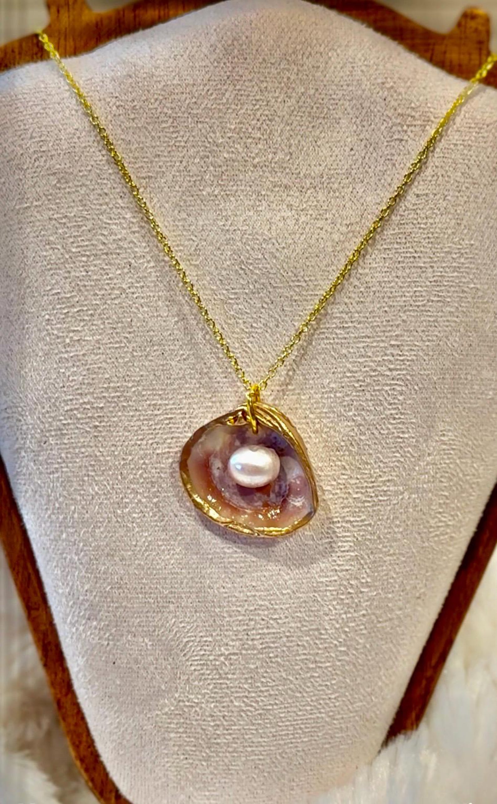 Clam Shell , Cross Barred Venus Necklace , Gold Leaf , Real Pearl/ Hand ...