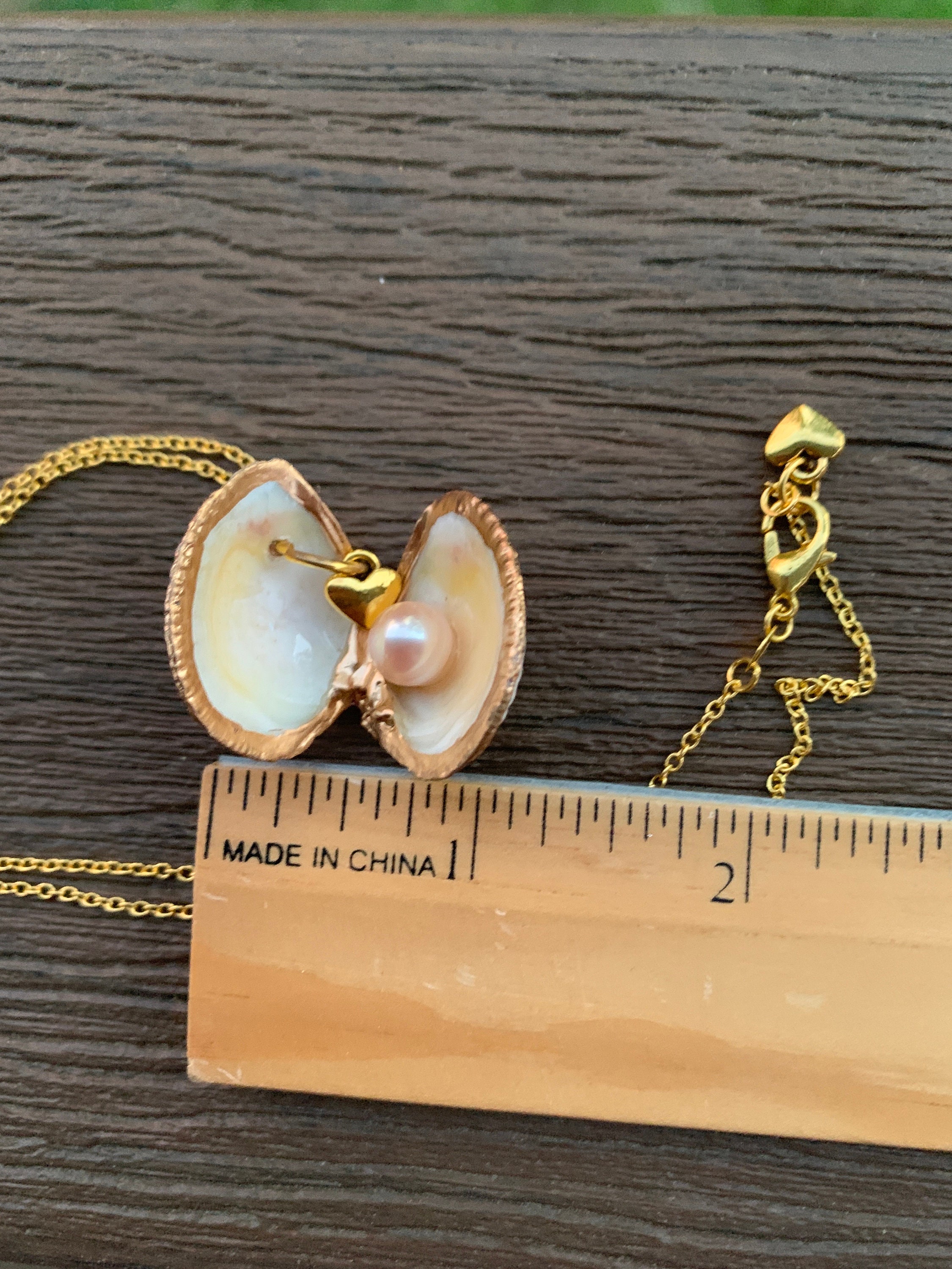 Clam Shell , Cross Barred Venus Necklace , Gold Leaf , Real Pearl/ Hand ...
