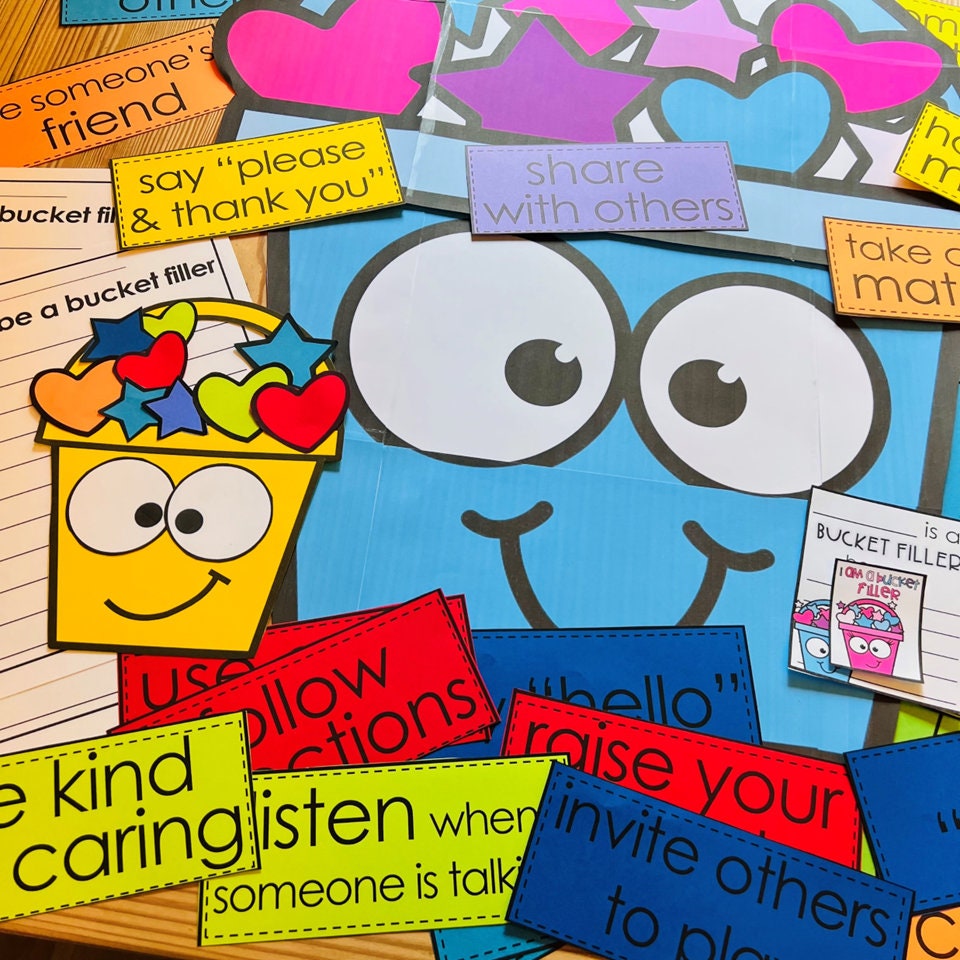 Bucket Filler Bulletin Board: Classroom Kindness Activity - Etsy