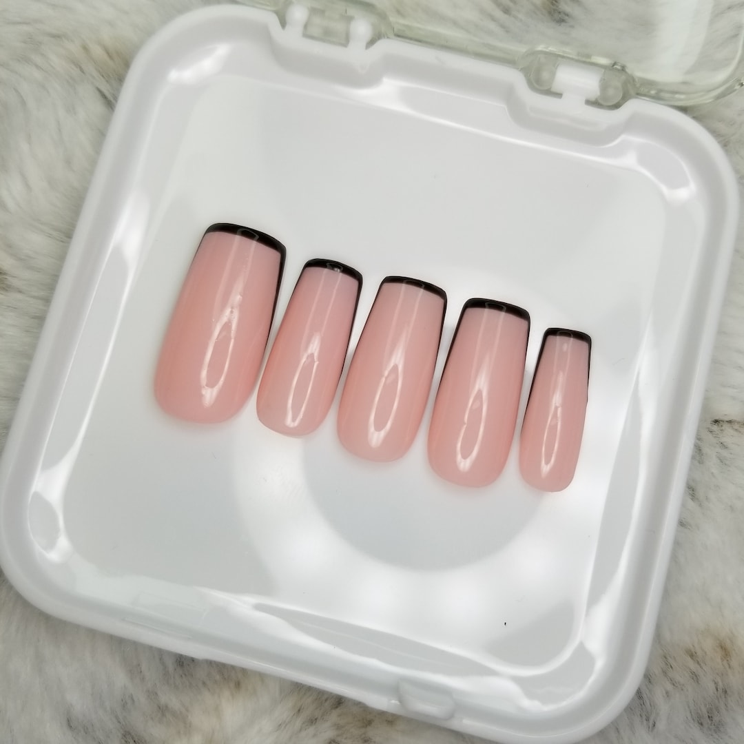 Nude Black Outline French Tip Press on Nails - Etsy