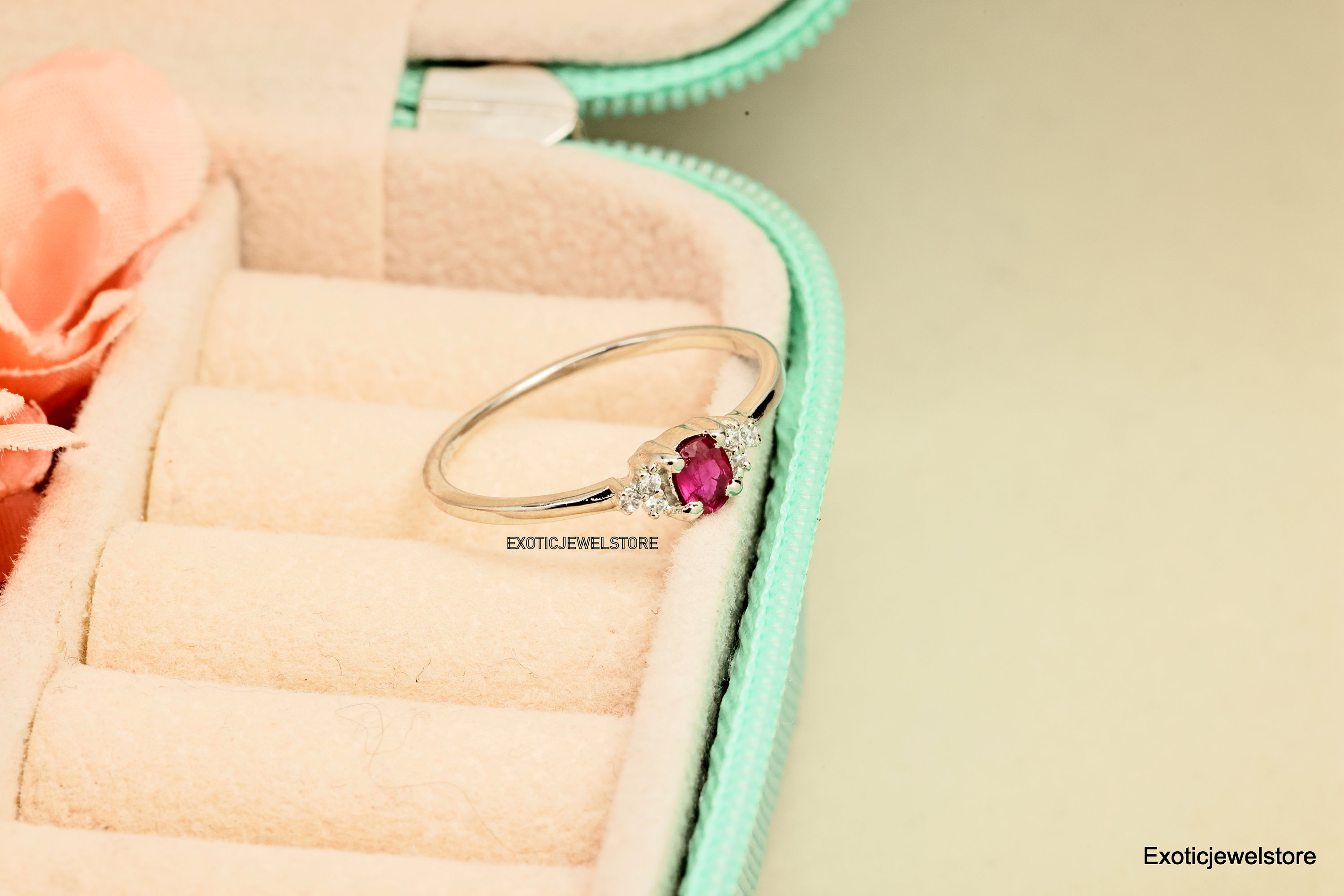 Zierlicher Roter Rubin Ring, Oval Rubin Edelstein Ring ...