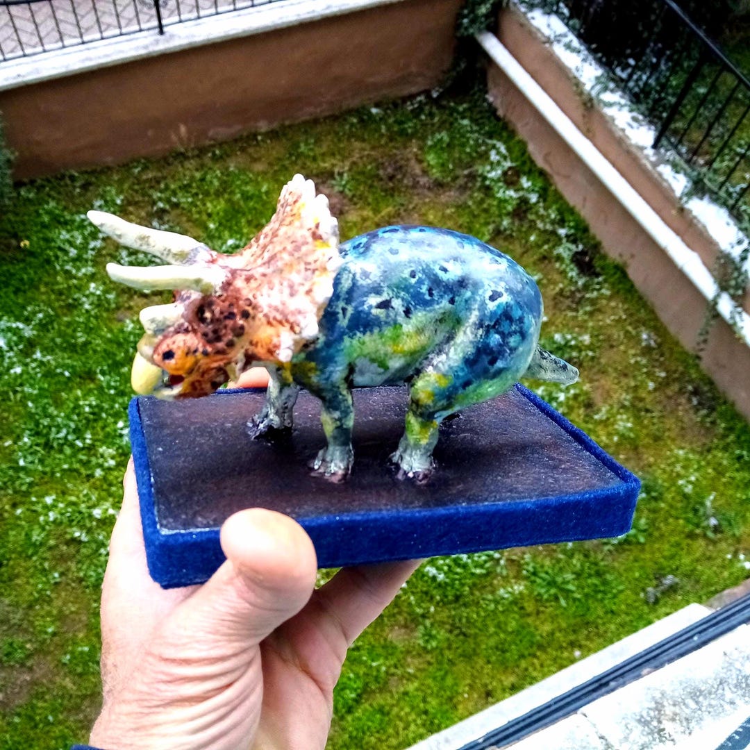 Decorative Triceratops Dinosaur Sculpture – Handmade Prehistoric Decor ...