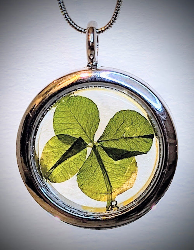Real Four-leaf Clover Locket Pendant - Etsy