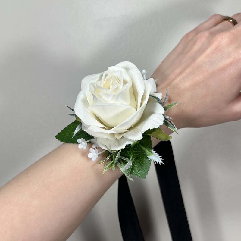 Small Corsage - Etsy
