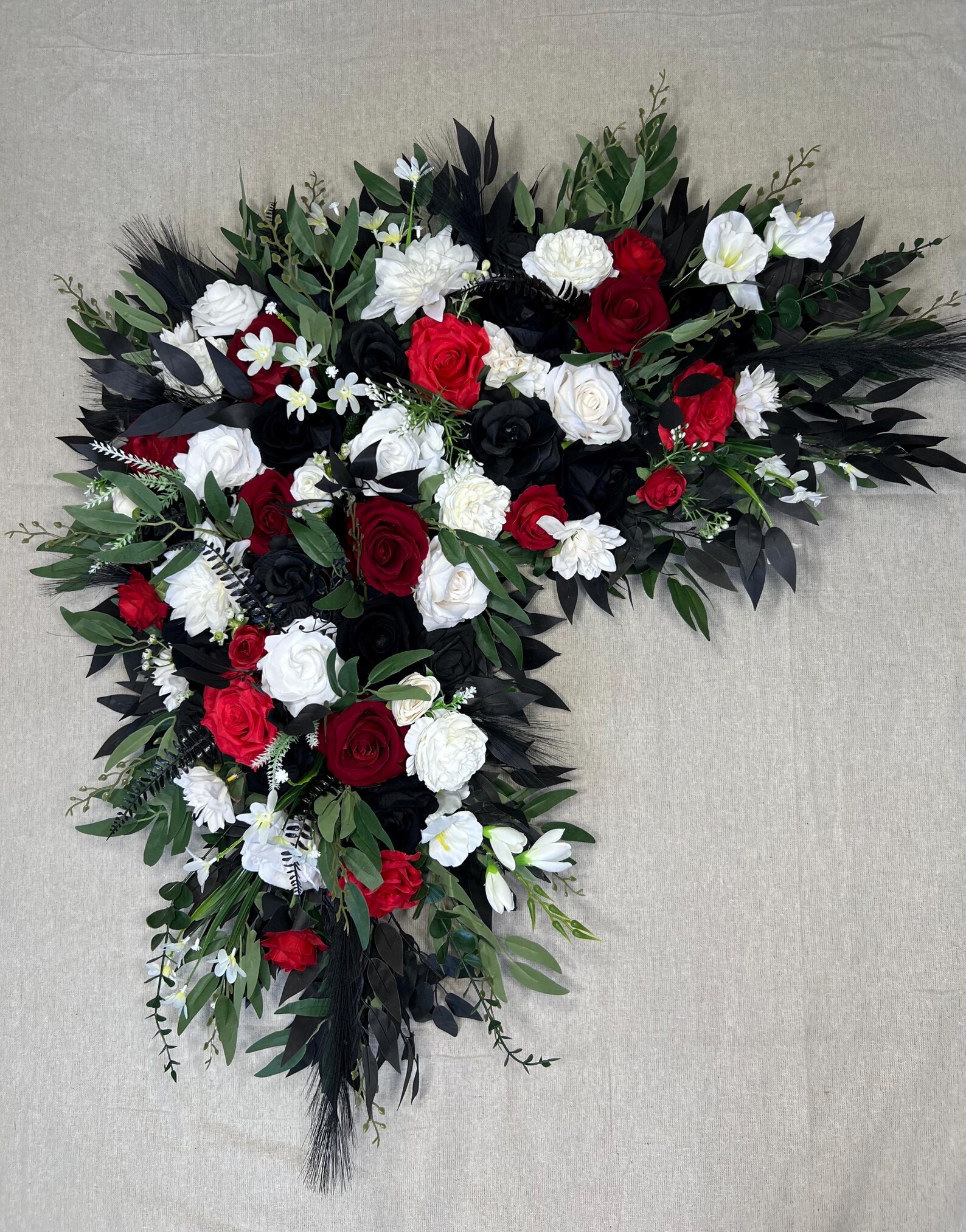Black Red Arch Arrangement Wedding White Black Red Coner Arrangement ...