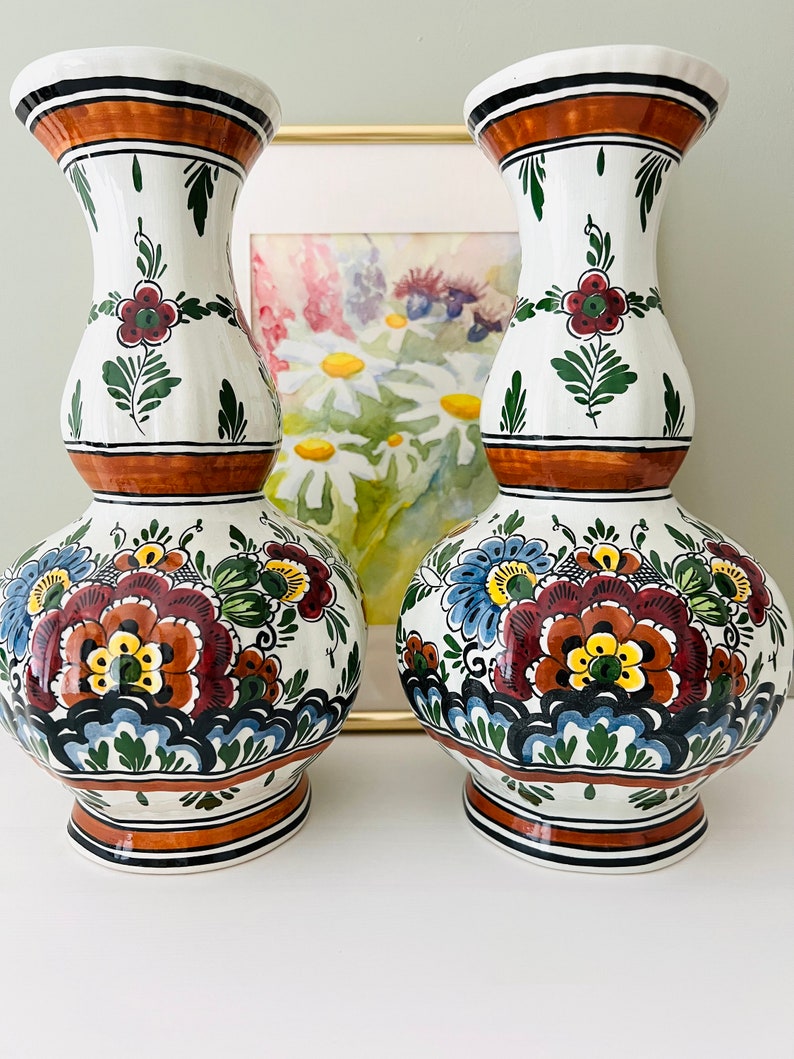Delft Polychrome Vases, Delft Polychrome Fine Art Ceramics, H 27 Cm 10.6 Inch Pair of 2 Hand ...