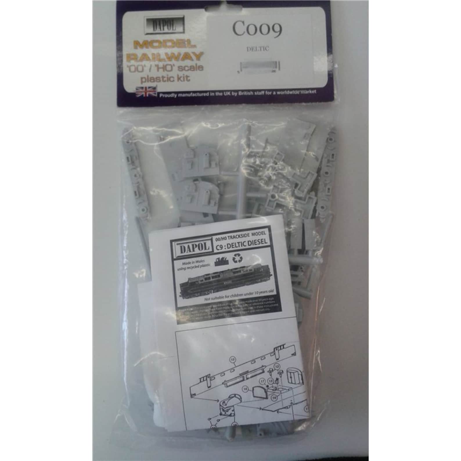 Deltic Diesel Locomotive (dapol - Kitmaster) Plastic Model Kit OO Gauge ...