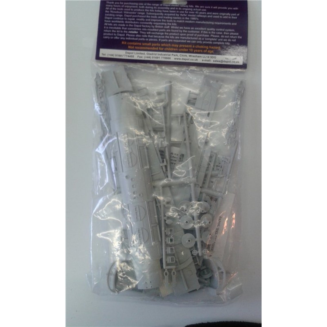 Deltic Diesel Locomotive (dapol - Kitmaster) Plastic Model Kit OO Gauge ...