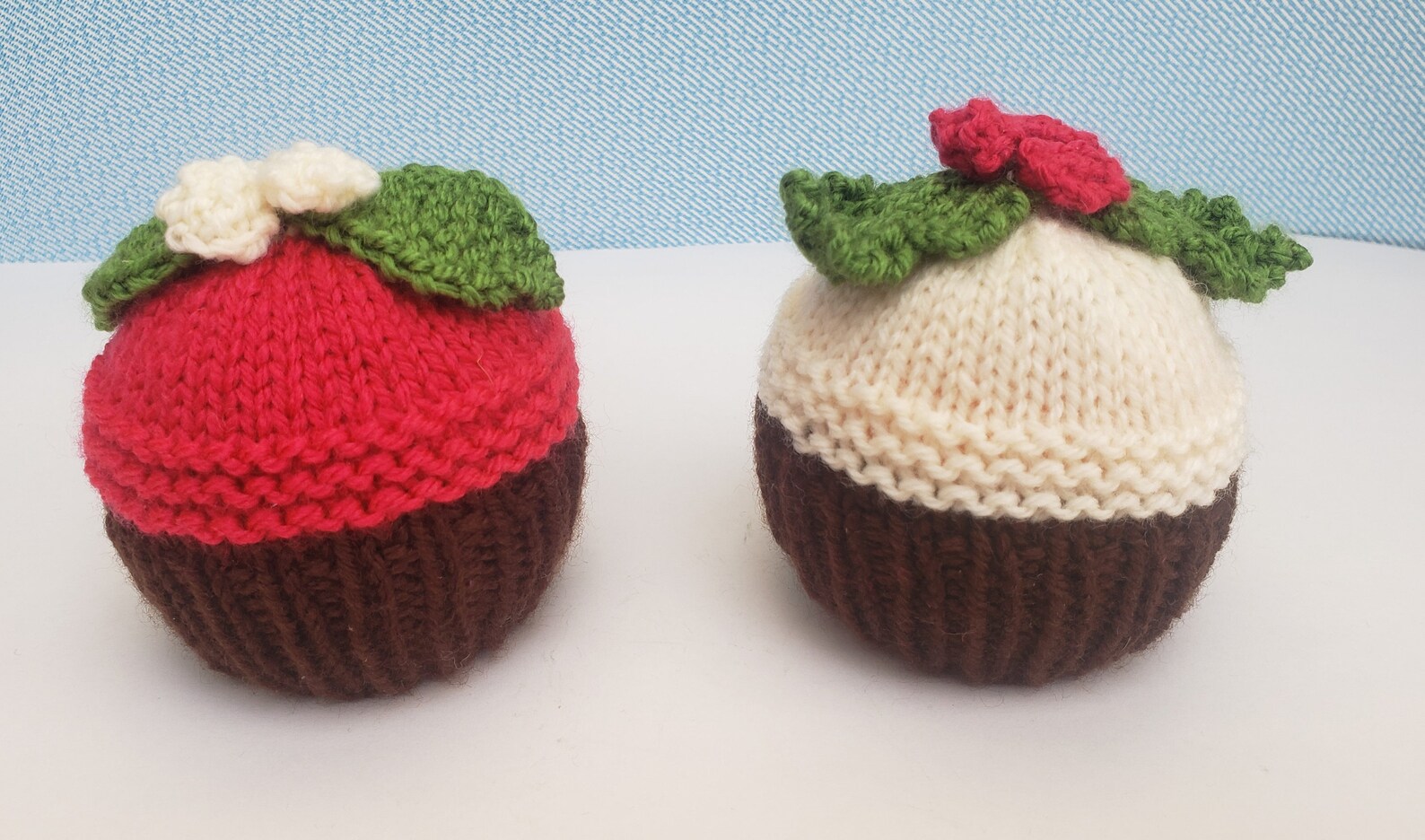 PDF Knitting Pattern for Knitted-in-round, Christmas Pudding & Cupcake ...