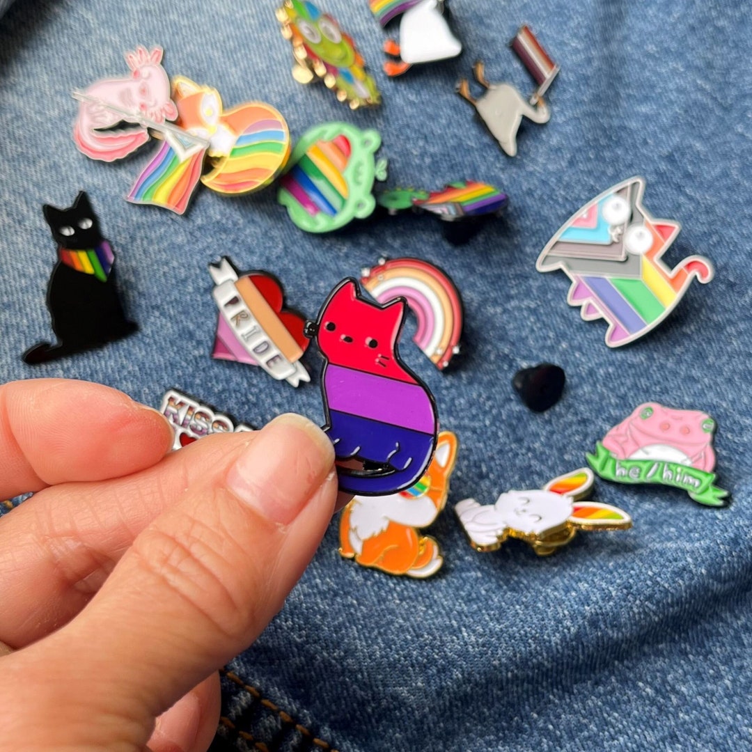 Bisexual Cat Pride Enamel Pin Gift LGBTQ+ Rainbow Animal Pride Pin ...