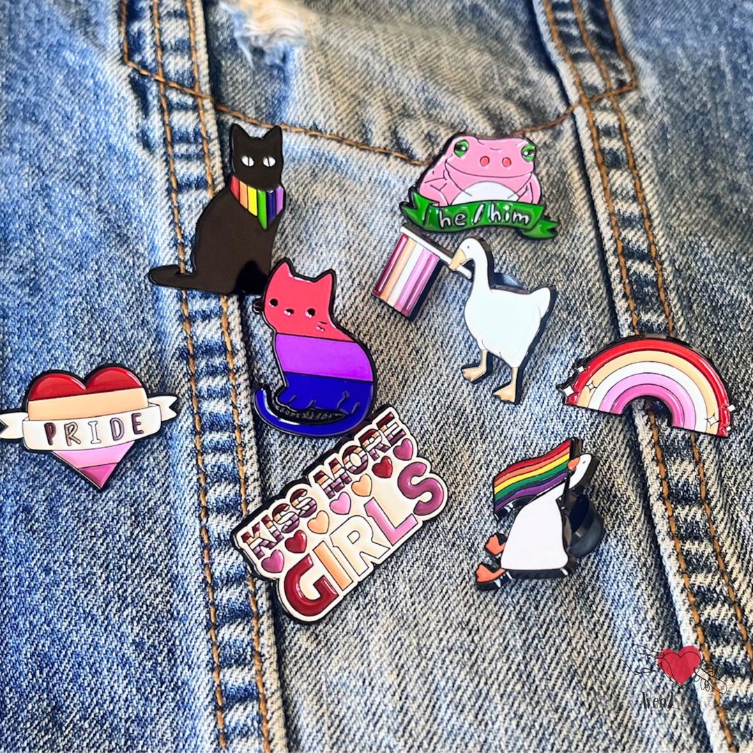 Rainbow Animal Pride Month Enamel Pin Gift LGBTQ+ Lesbian Pride Pin ...